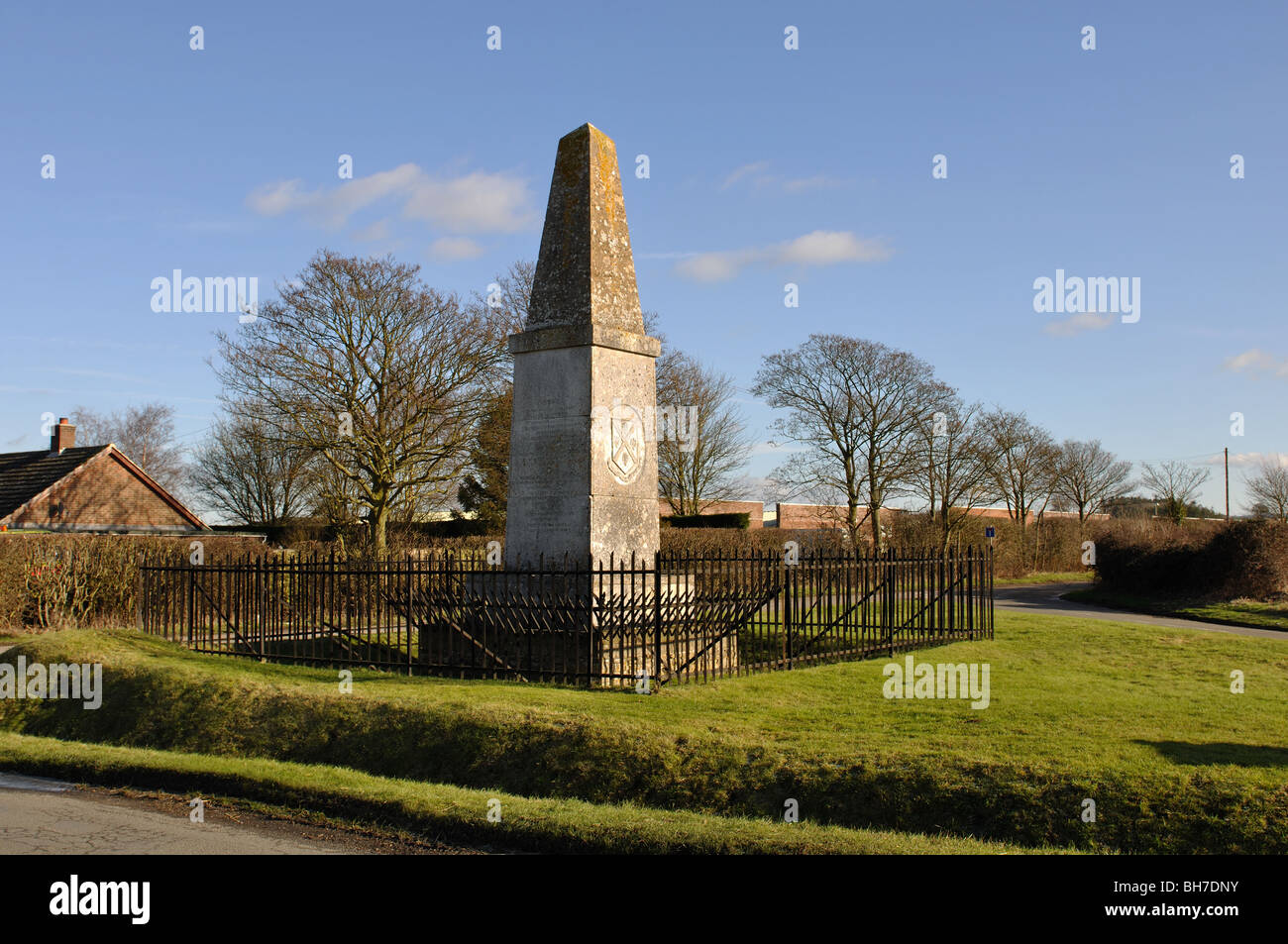 John Hampden Memorial at Chalgrove battlefield site, Oxfordshire ...