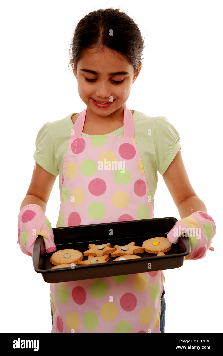 Educating children to cook hi-res stock photography and images - Alamy