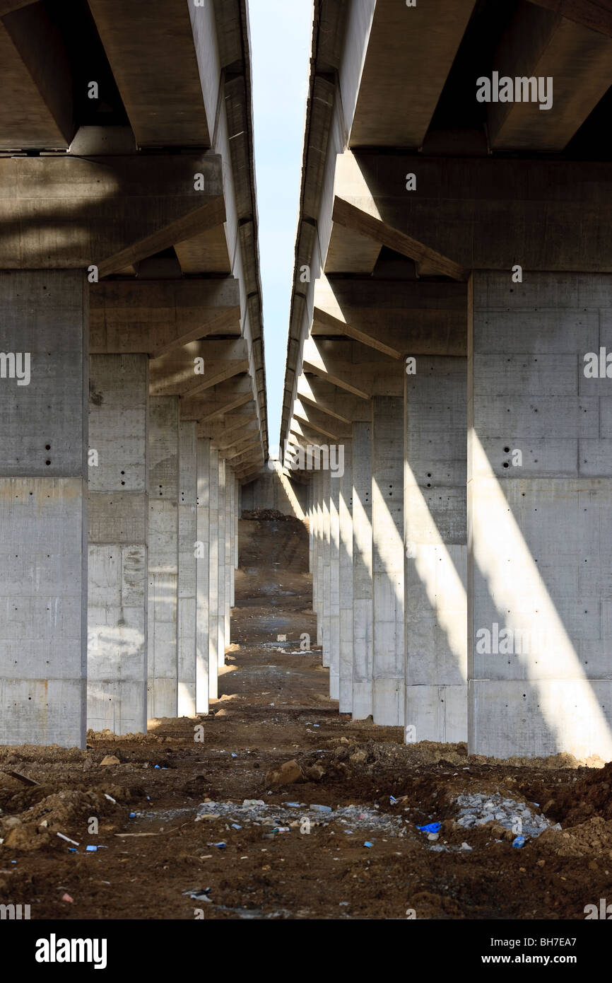 Bechtel built viaduct of the A3 highway near Luna de Sus / Gilau in ...