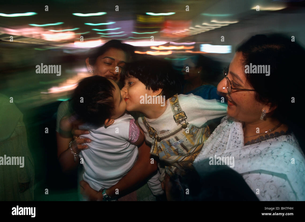 Kissing cousins hi-res stock photography and images - Alamy
