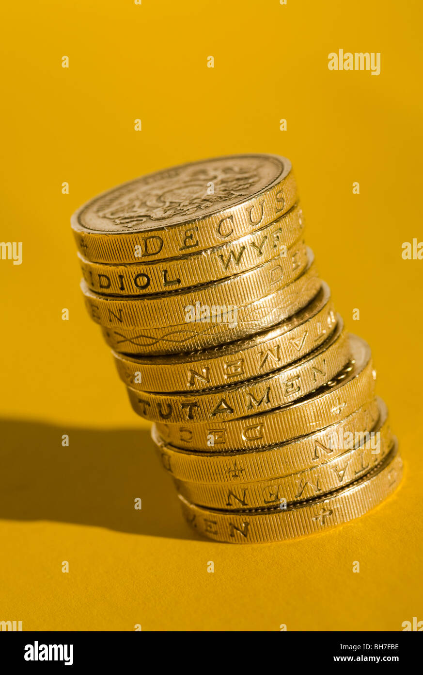Stack of one pound coins Stock Photo - Alamy