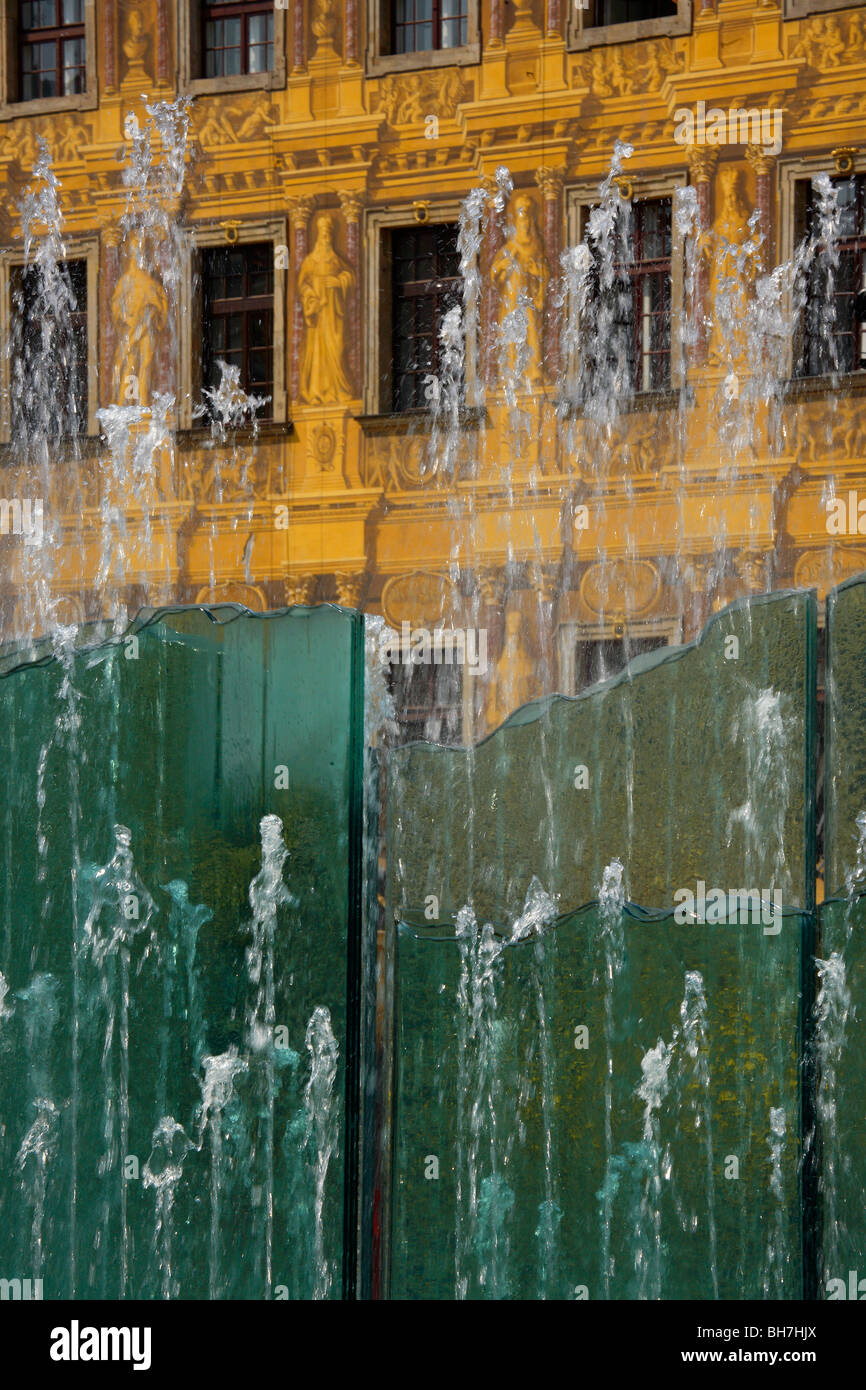 Glass fountain main square hi-res stock photography and images - Alamy