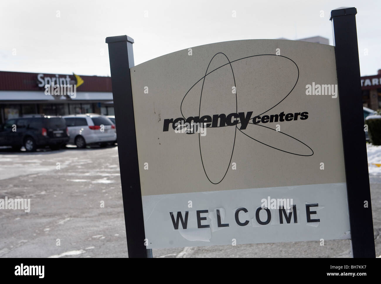A Regency Centers shopping center in suburban Maryland Stock Photo - Alamy