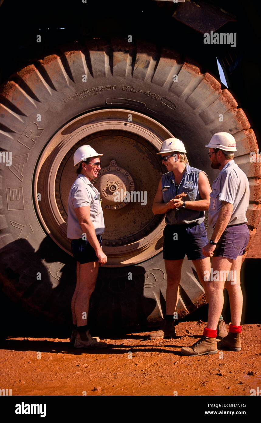 Miners argyle diamond mine australia hi-res stock photography and ...