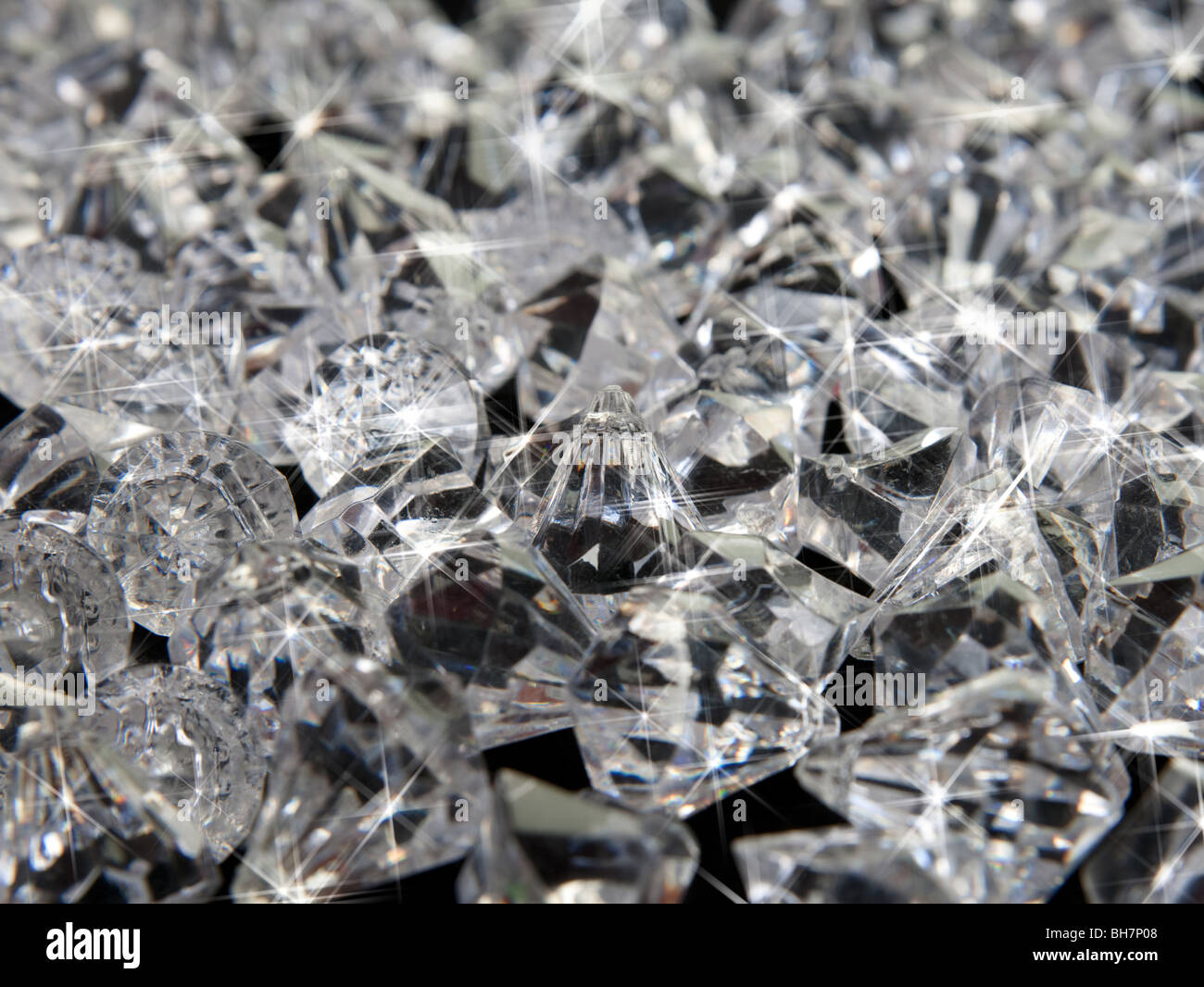 Diamonds pile hi-res stock photography and images - Alamy