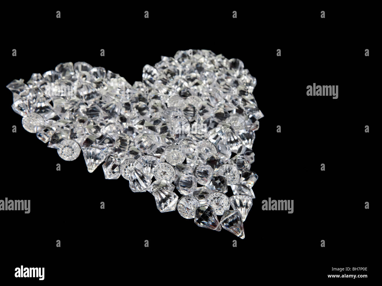 great love heart made of diamonds on black background Stock Photo - Alamy