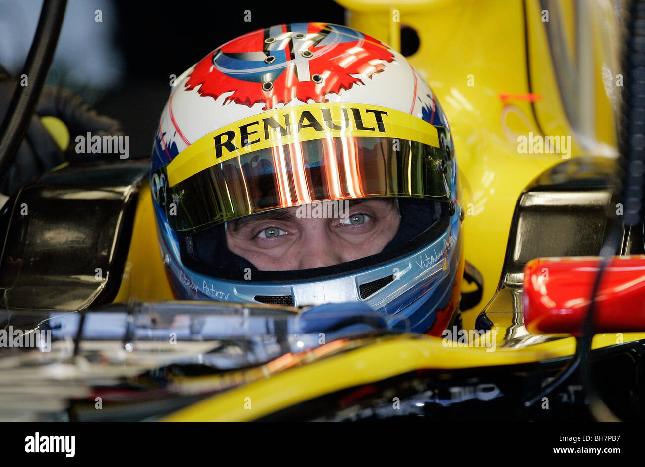 Petrov - Renault racing team F1 Stock Photo - Alamy