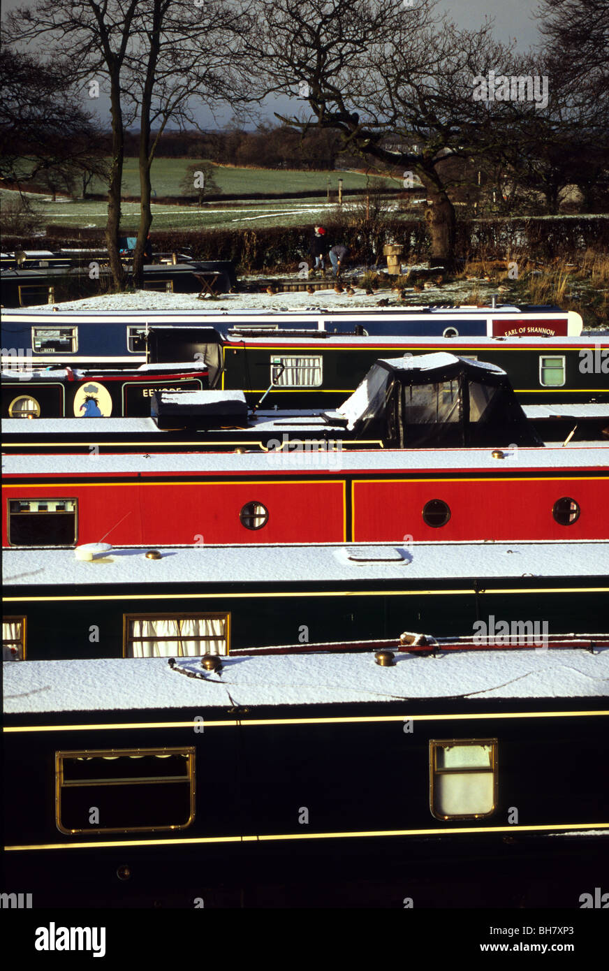 Several barges hi-res stock photography and images - Alamy