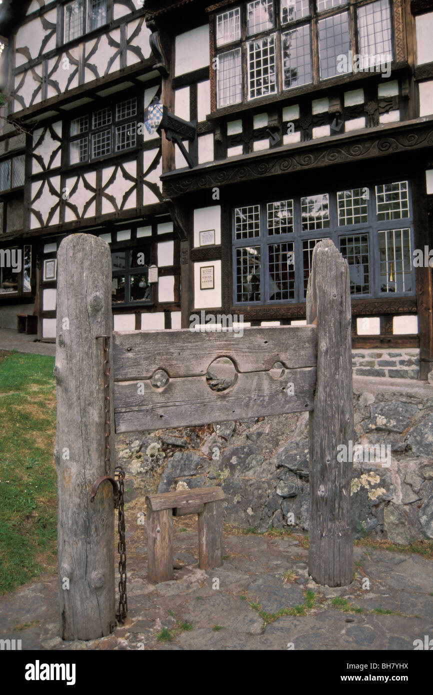 Disciplinary stocks in courtyard at the Olde England inn, Victoria ...