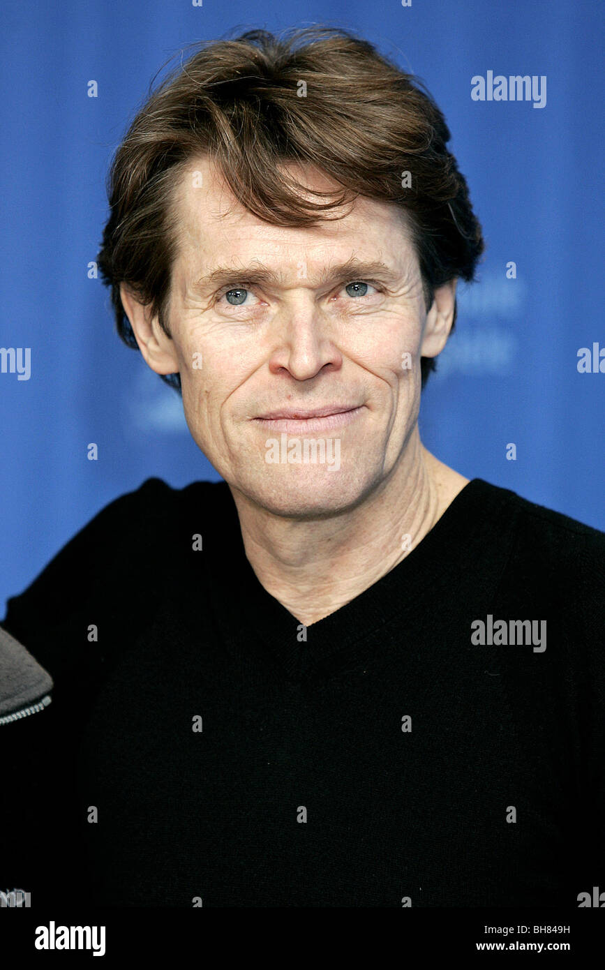 WILLEM DAFOE ACTOR THE GRAND HYATT BERLIN USA 12/02/2009 Stock Photo ...