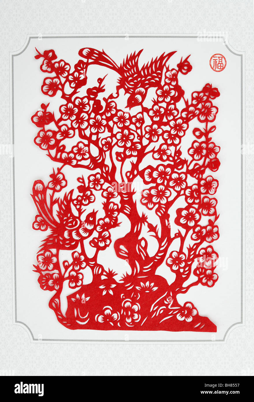 Red paper cutting Stock Photo - Alamy