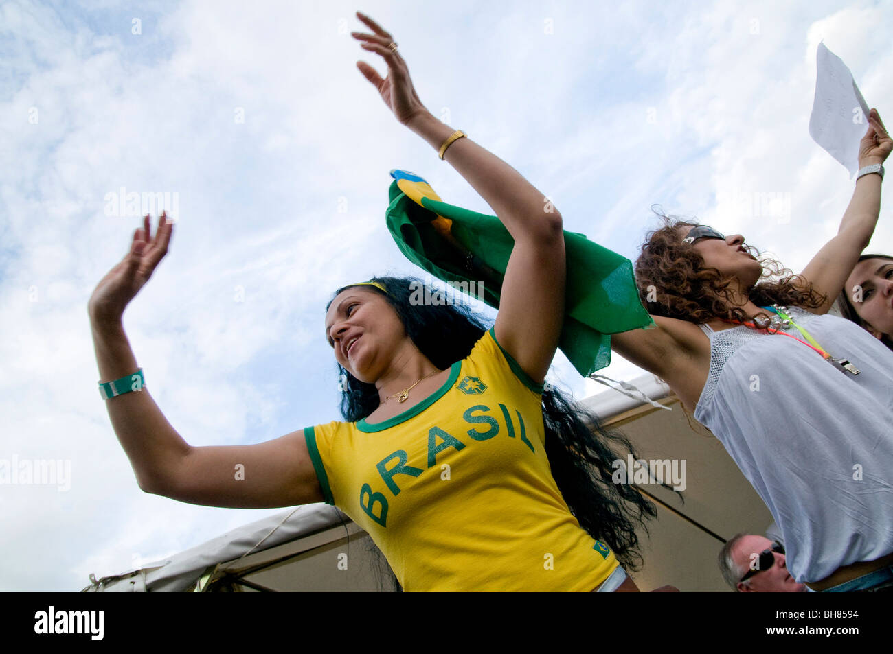 Women dancing at Carnival in Rio, Brazil Stock Photo - Alamy
