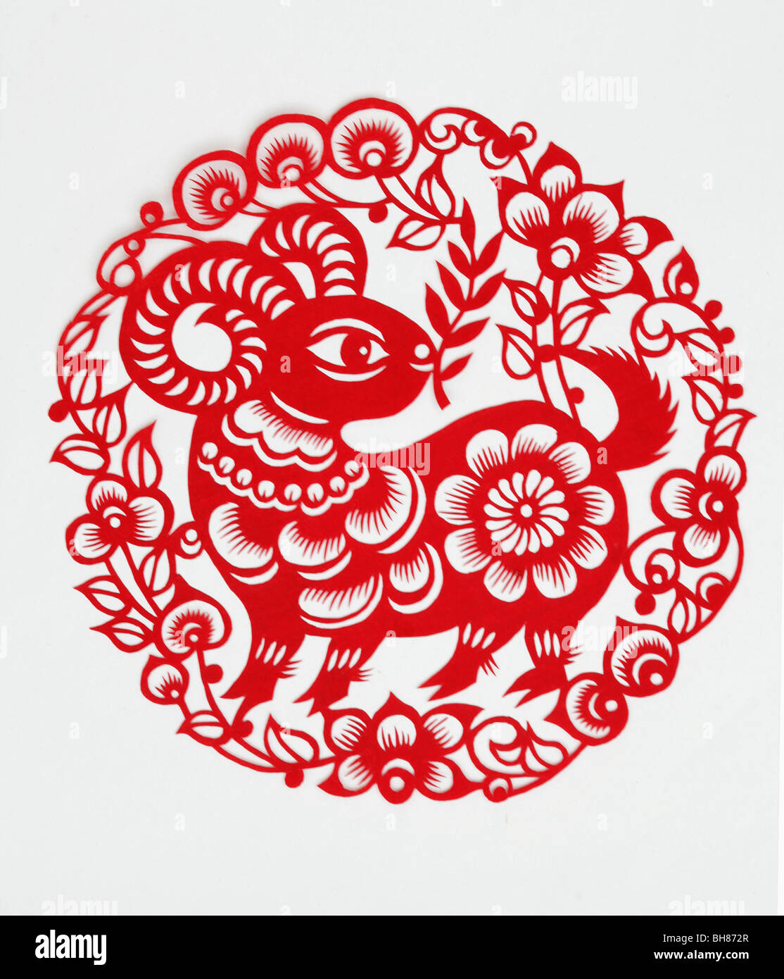 Red paper cutting Stock Photo - Alamy