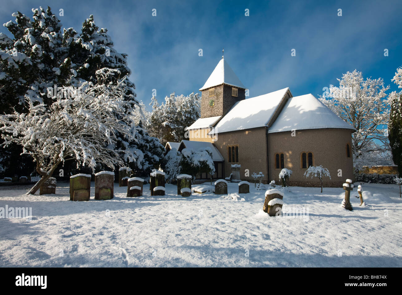 St John The Baptist church in the winter snow, Padworth, Reading ...