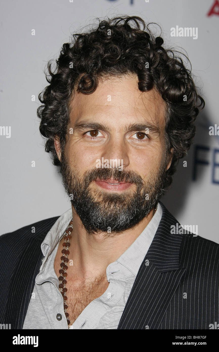 Ruffalo mark hi-res stock photography and images - Alamy