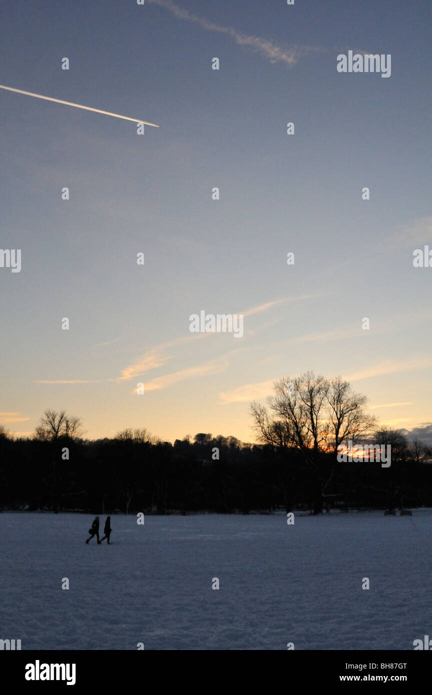 Clear winter sky hi-res stock photography and images - Alamy