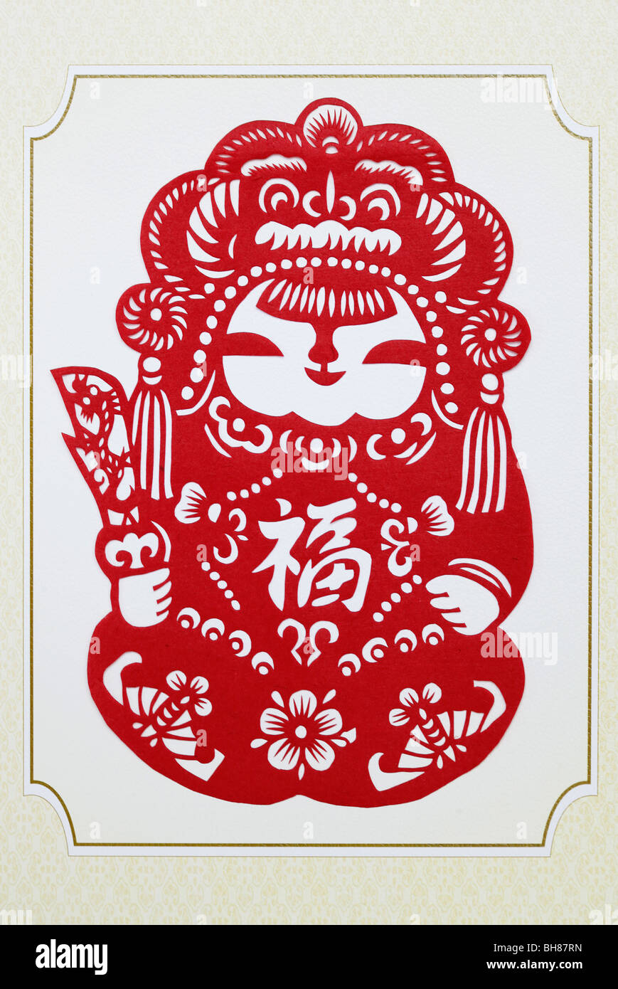 Red paper cutting Stock Photo - Alamy