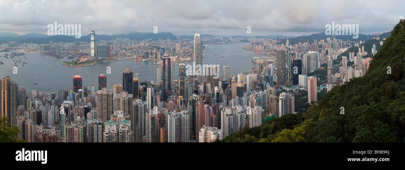 China, Hong Kong, Victoria Peak. View over Hong Kong from Victoria Peak. The illuminated skyline ...