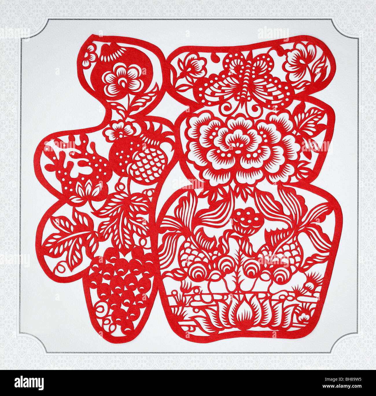 Red paper cutting Stock Photo - Alamy