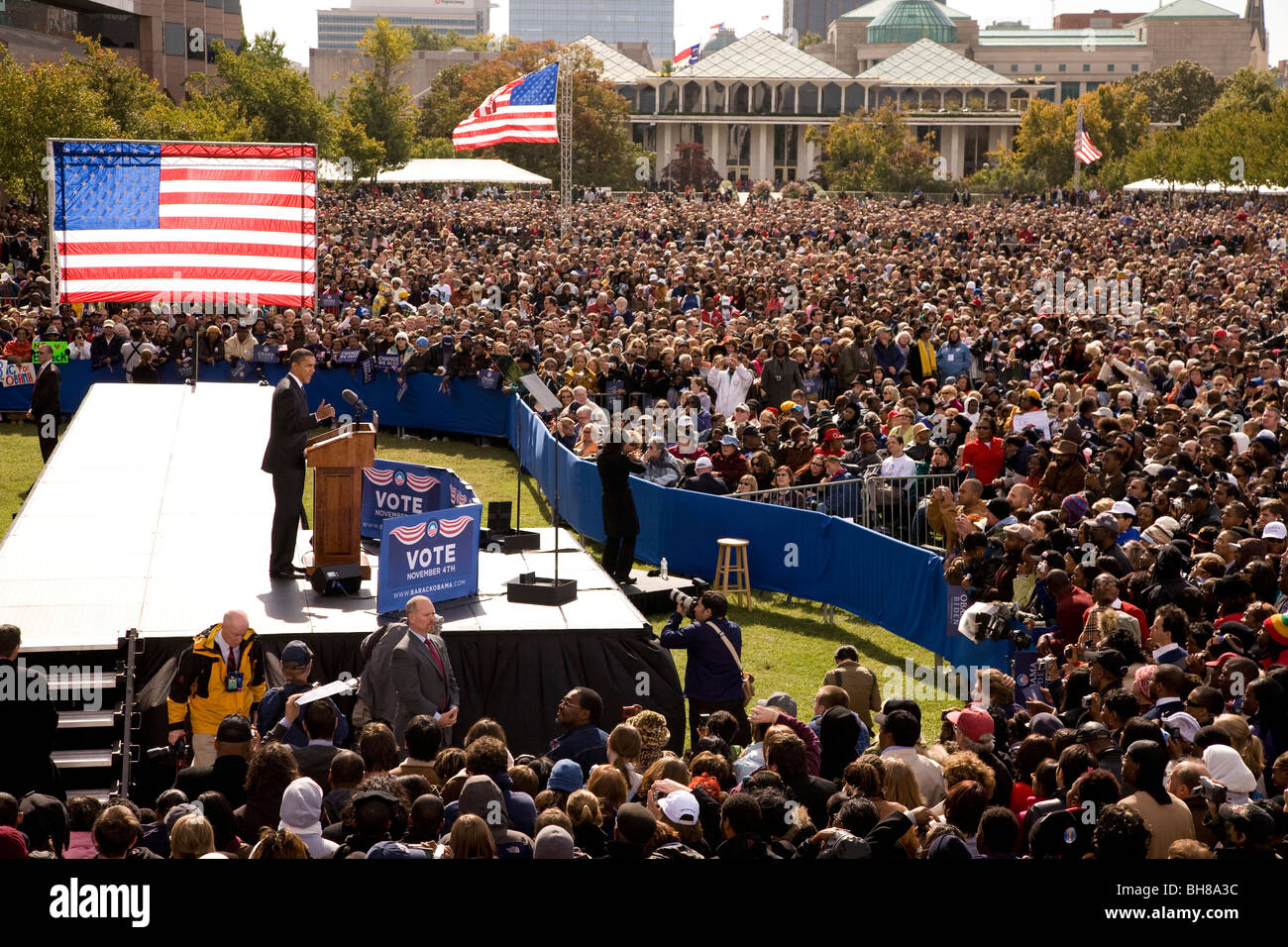2008 presidential candidate hi-res stock photography and images - Alamy