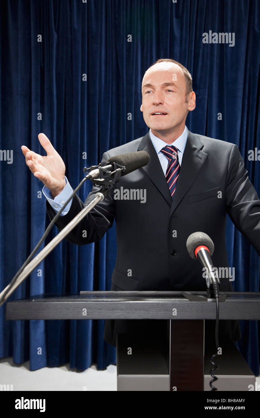 Only men presentation lectern hi-res stock photography and images - Alamy