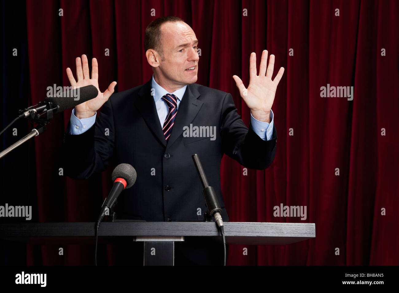 Only men presentation lectern hi-res stock photography and images - Alamy