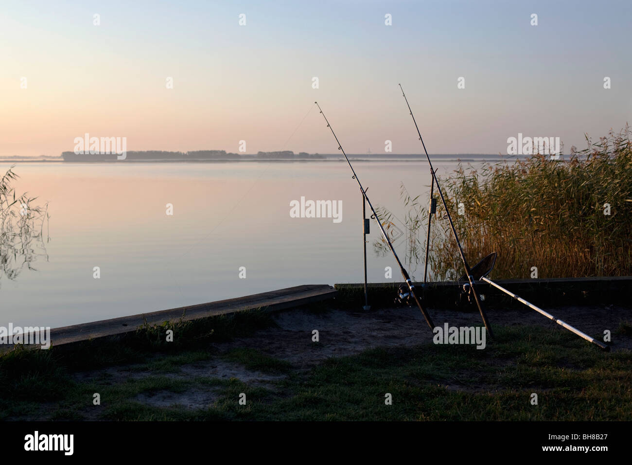 Two rods hi-res stock photography and images - Alamy