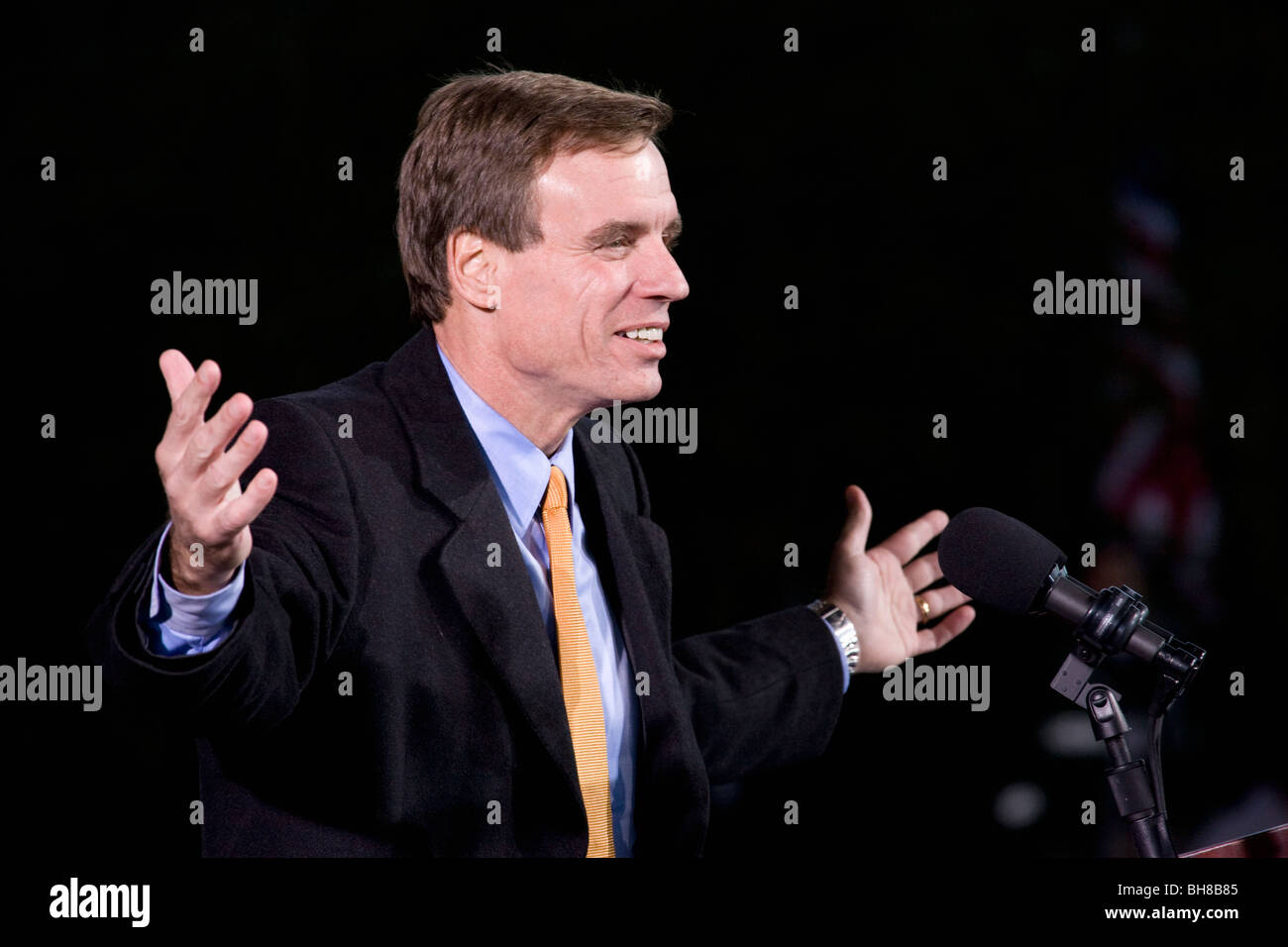 Governor of virginia mark warner hi-res stock photography and images ...