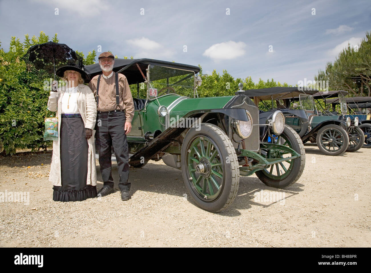 Old fashioned clothing hi-res stock photography and images - Alamy