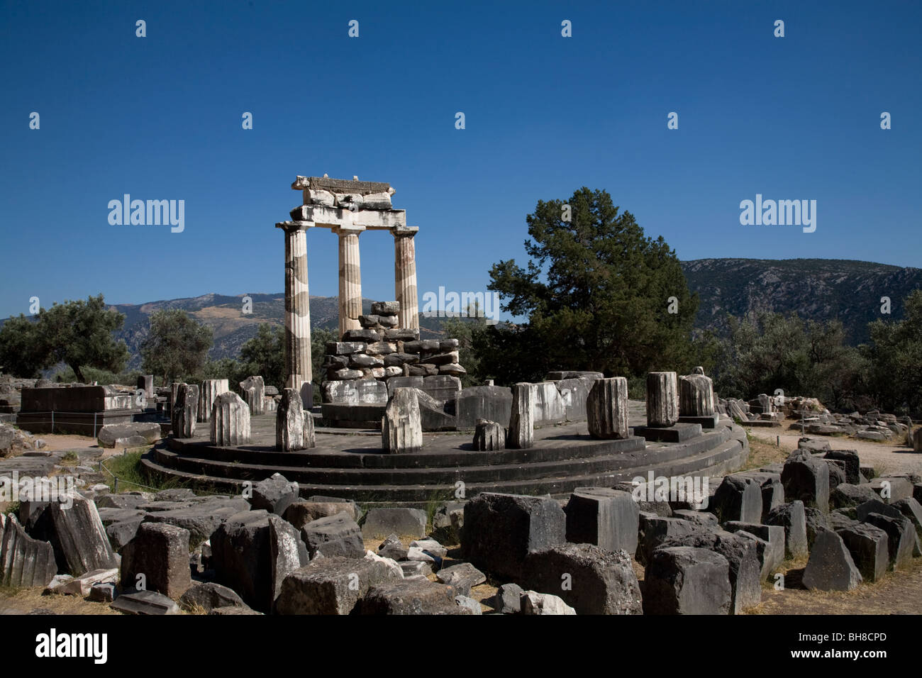 Oracle delphi hi-res stock photography and images - Alamy
