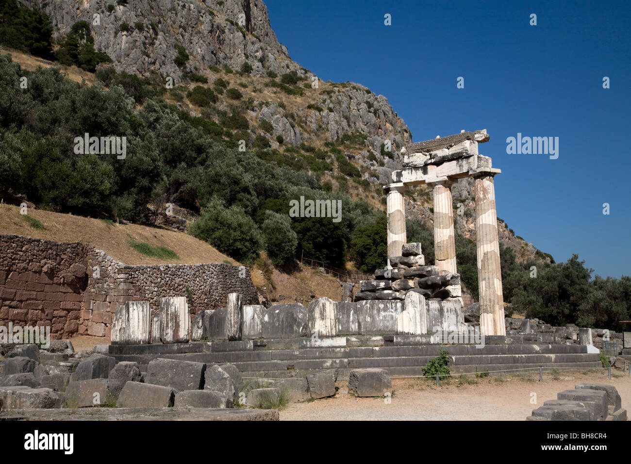 Oracle delphi hi-res stock photography and images - Alamy