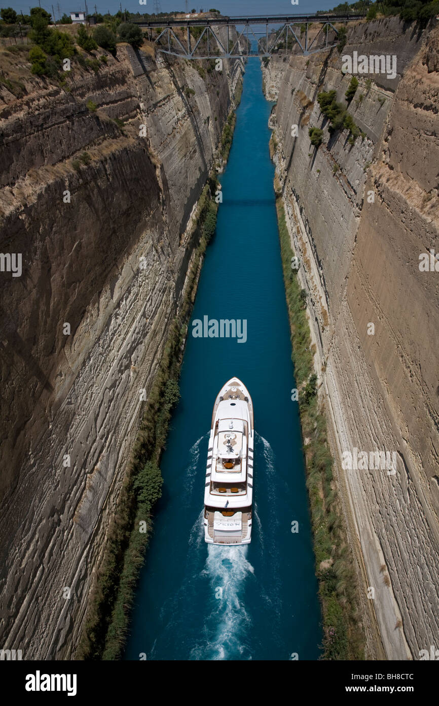 Corinth Canal Isthmus of Corinth Pelponnese Greece Stock Photo - Alamy