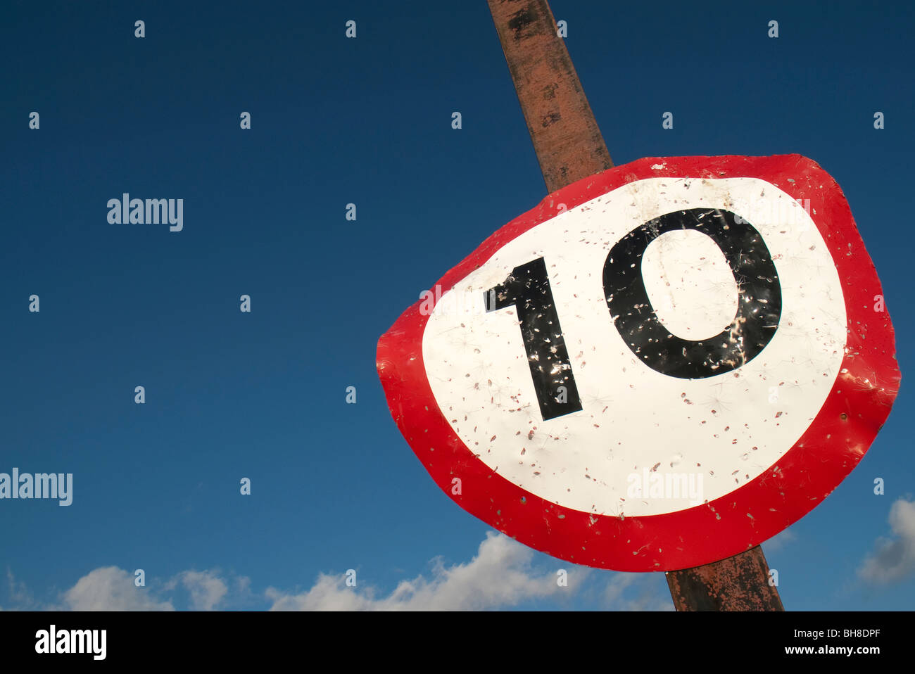 old road sign 10 Stock Photo - Alamy