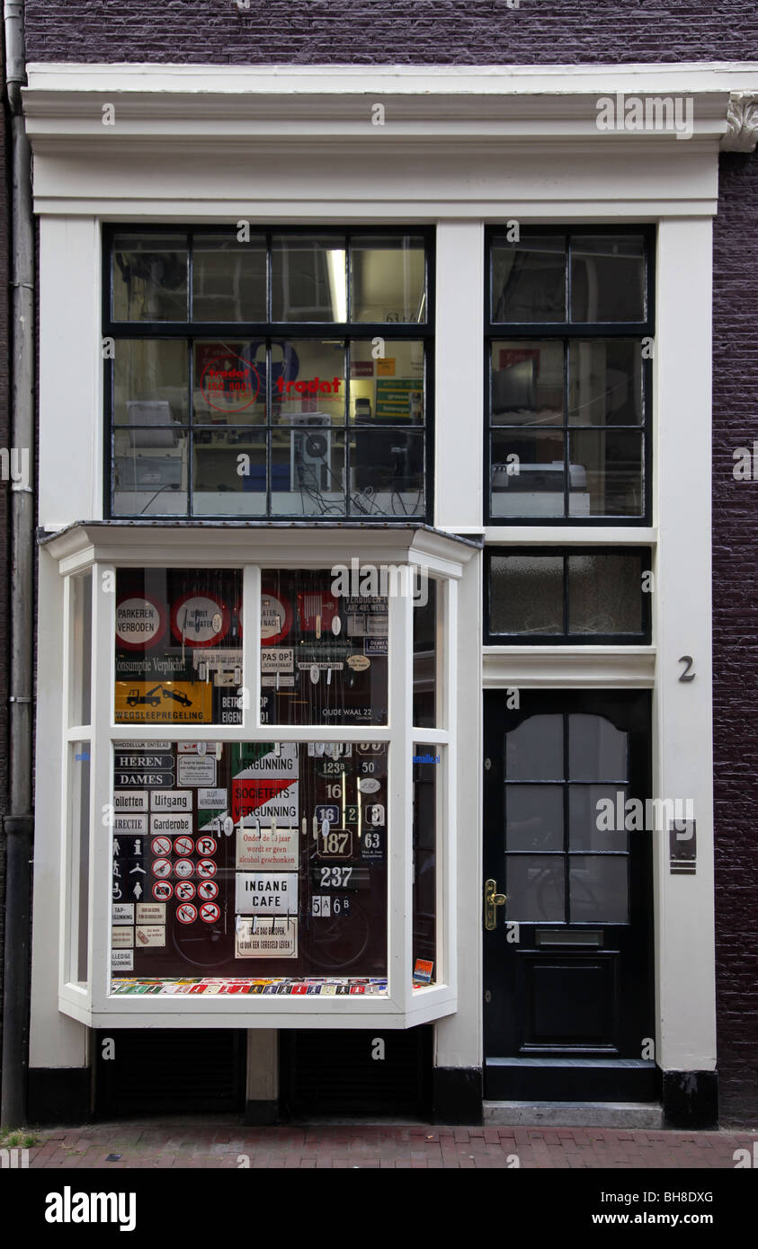 Shop window Amsterdam Stock Photo - Alamy