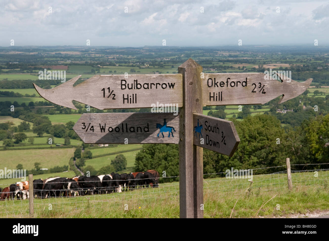 Signpost on the Wessex Ridgeway in Dorset England UK Stock Photo - Alamy