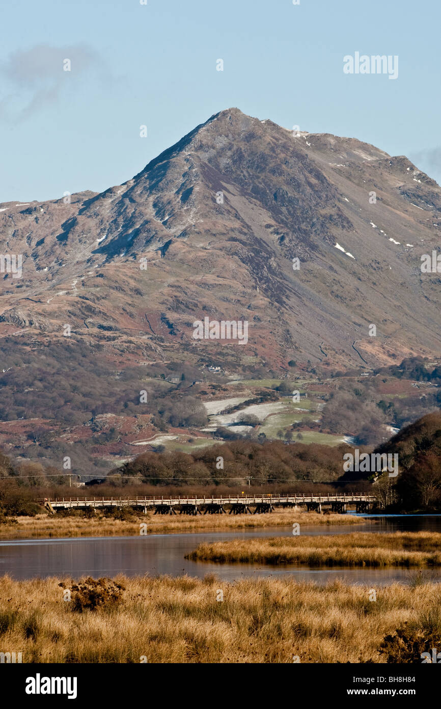 Cnicht from The Glaslyn Estuary Stock Photo - Alamy