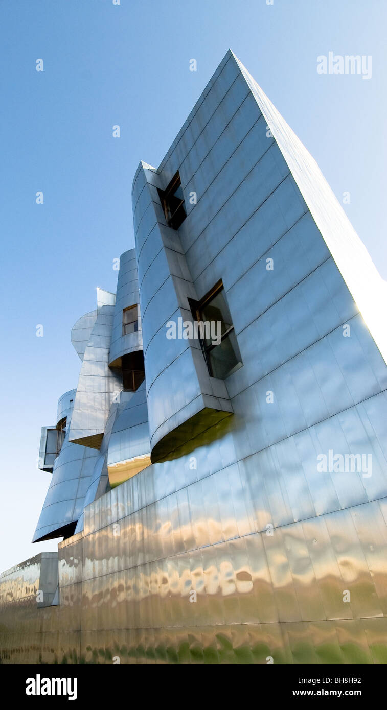 Exterior of the Weisman Art Museum, Minneapolis, Minnesota Stock Photo ...