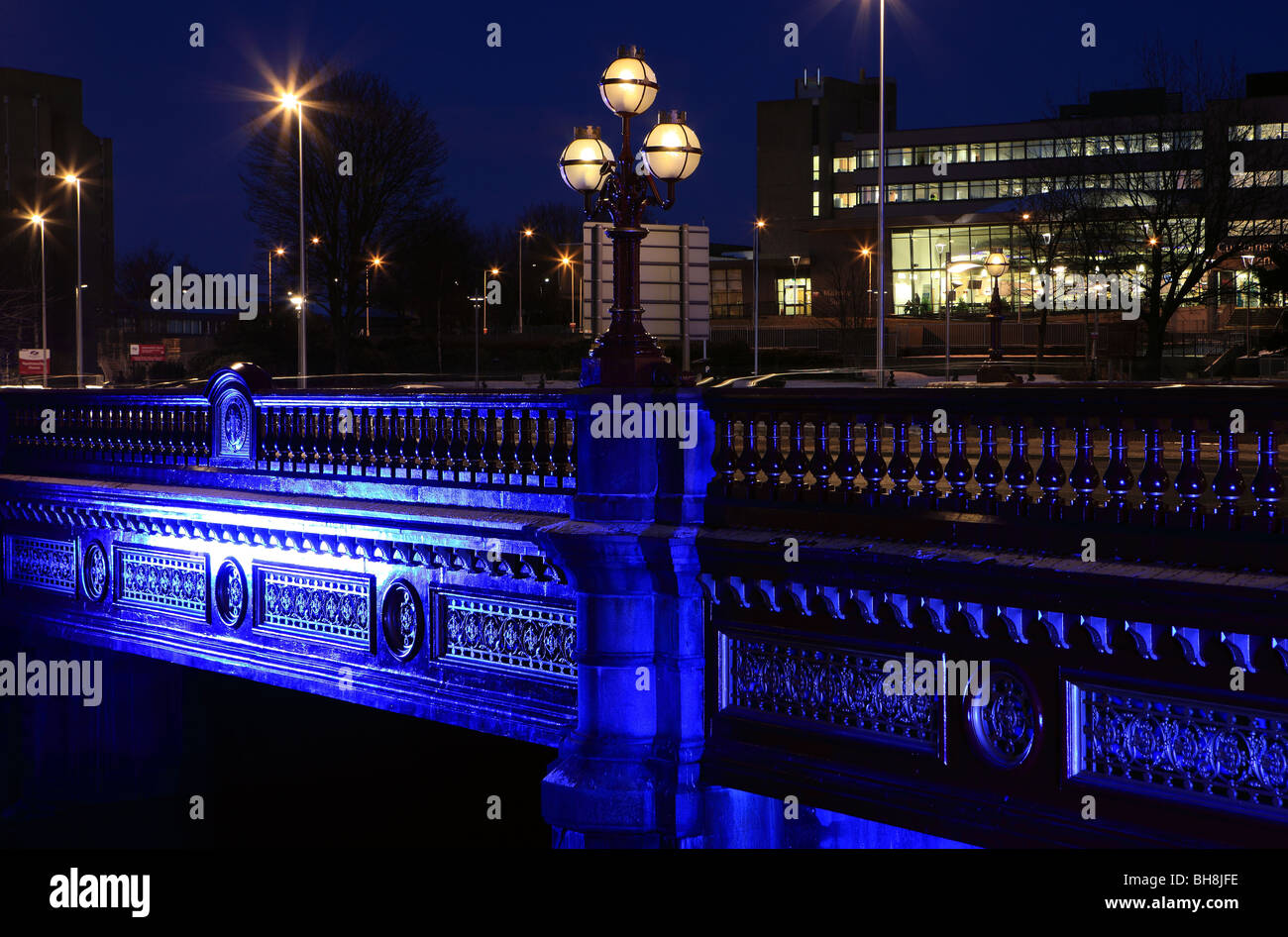 Abbey Bridge in Paisley Renfrewshire Stock Photo - Alamy