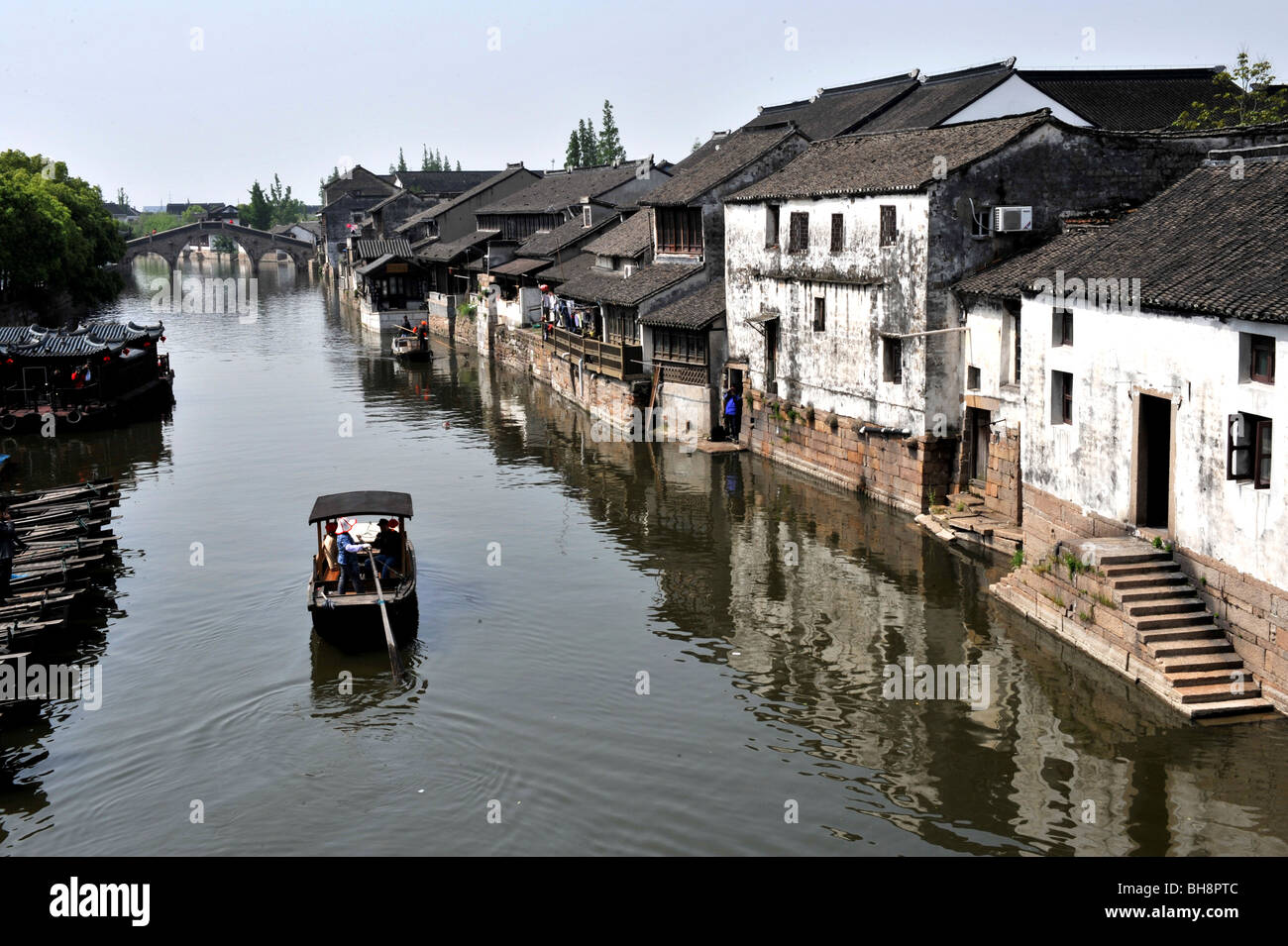Qiandeng lake hi-res stock photography and images - Alamy
