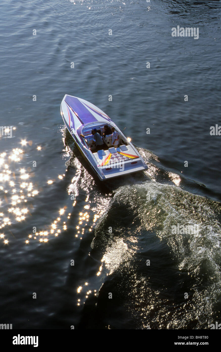 Cruise ship wake overhead hi-res stock photography and images - Alamy