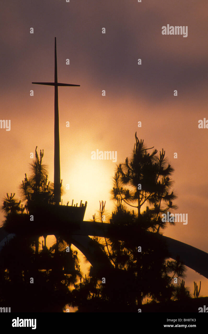cross sunset sky glow hope church religion faith Stock Photo - Alamy