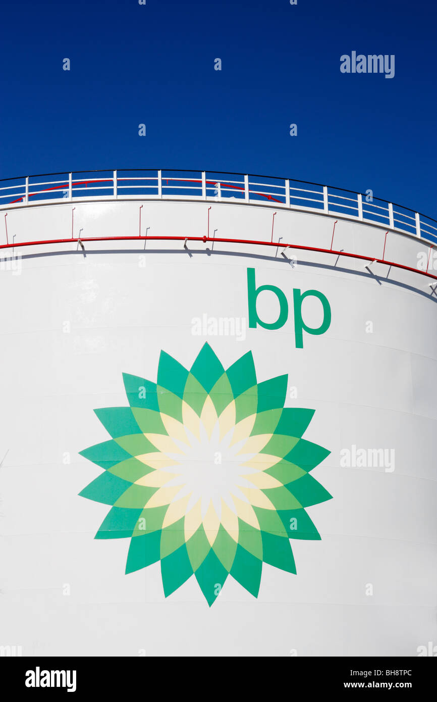 Bp logo hi-res stock photography and images - Alamy