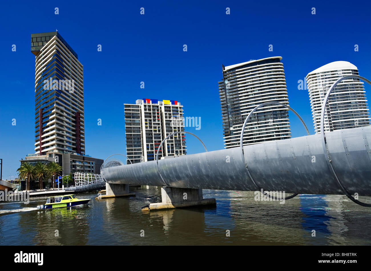 Melbourne Bridges / The Webb Bridge in Melbourne Docklands / Melbourne ...
