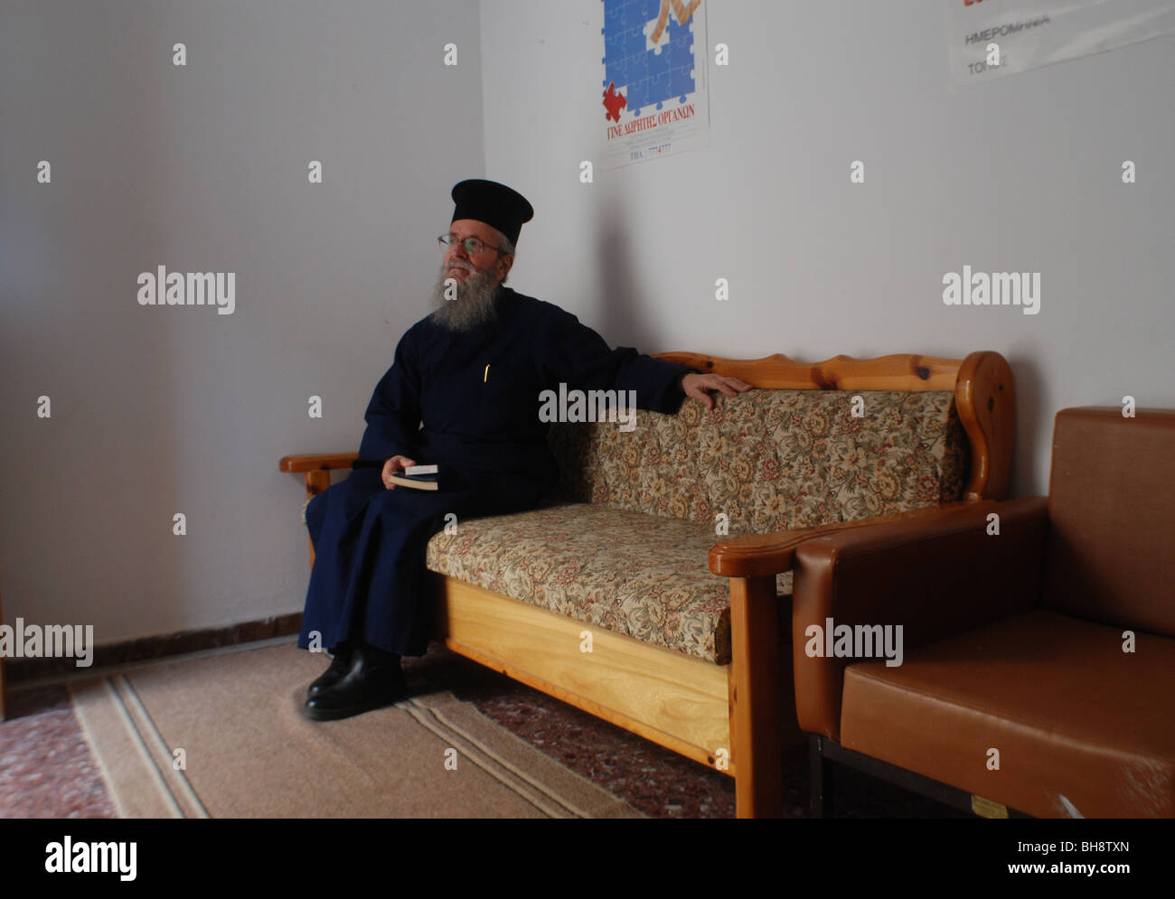 Greek orthodox priest hi-res stock photography and images - Alamy