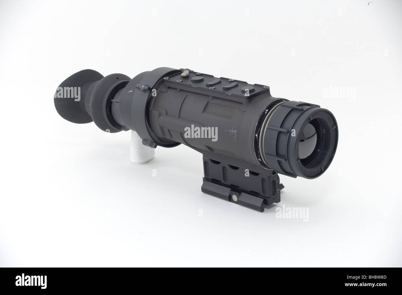 Military Equipment; Rifles; Gun Sights; Night Vision Scopes; Night ...