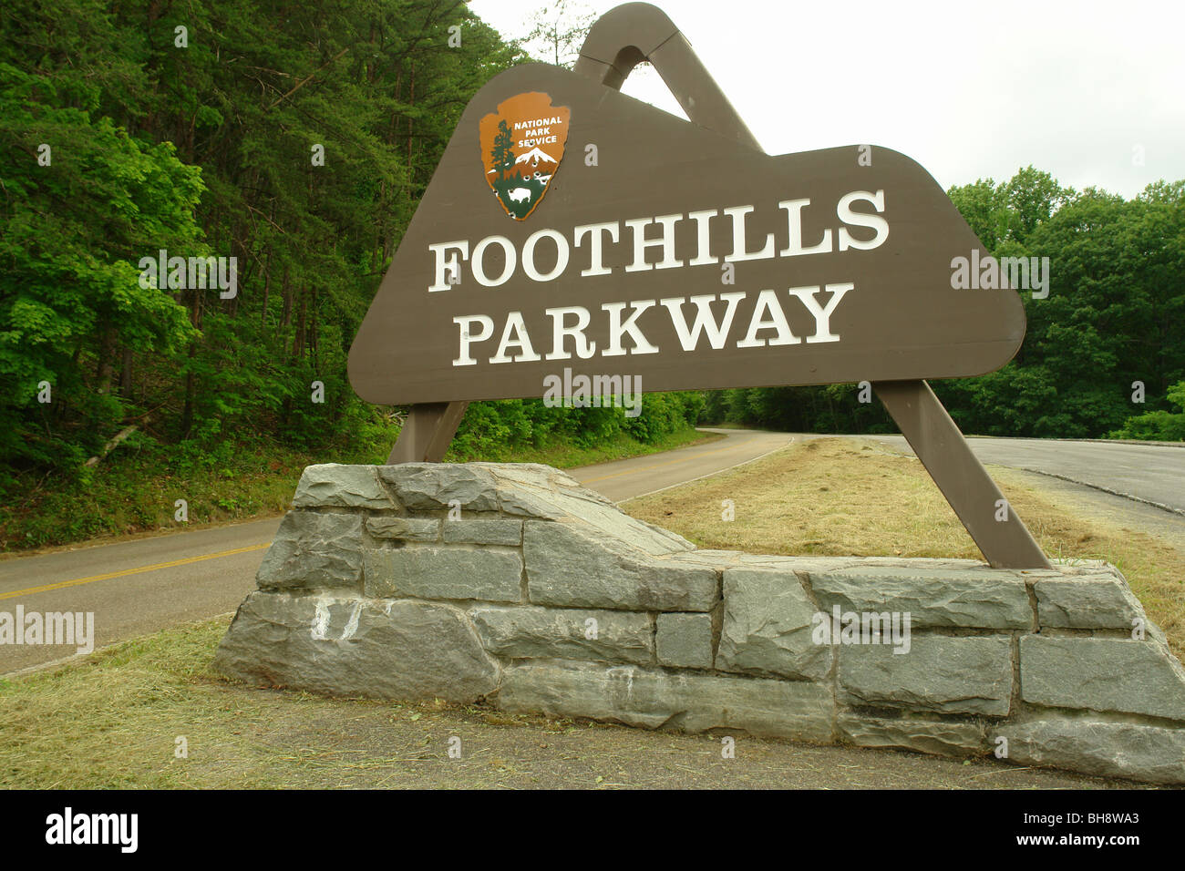 AJD63831, TN, Tennessee, Foothills Parkway, entrance sign Stock Photo ...