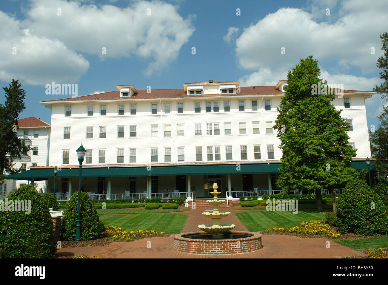 Pinehurst resort carolina spa hi-res stock photography and images - Alamy