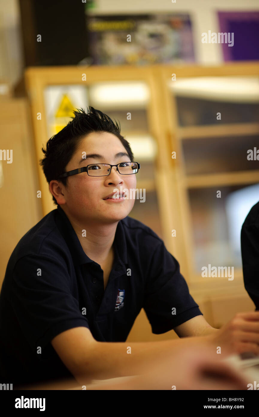 Secondary school class hi-res stock photography and images - Alamy