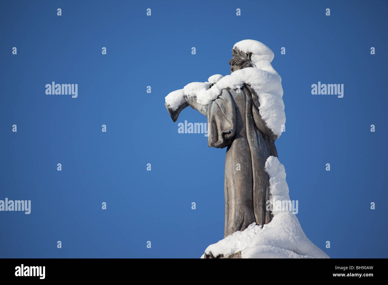 Snow Covered Statue Stock Photo - Alamy