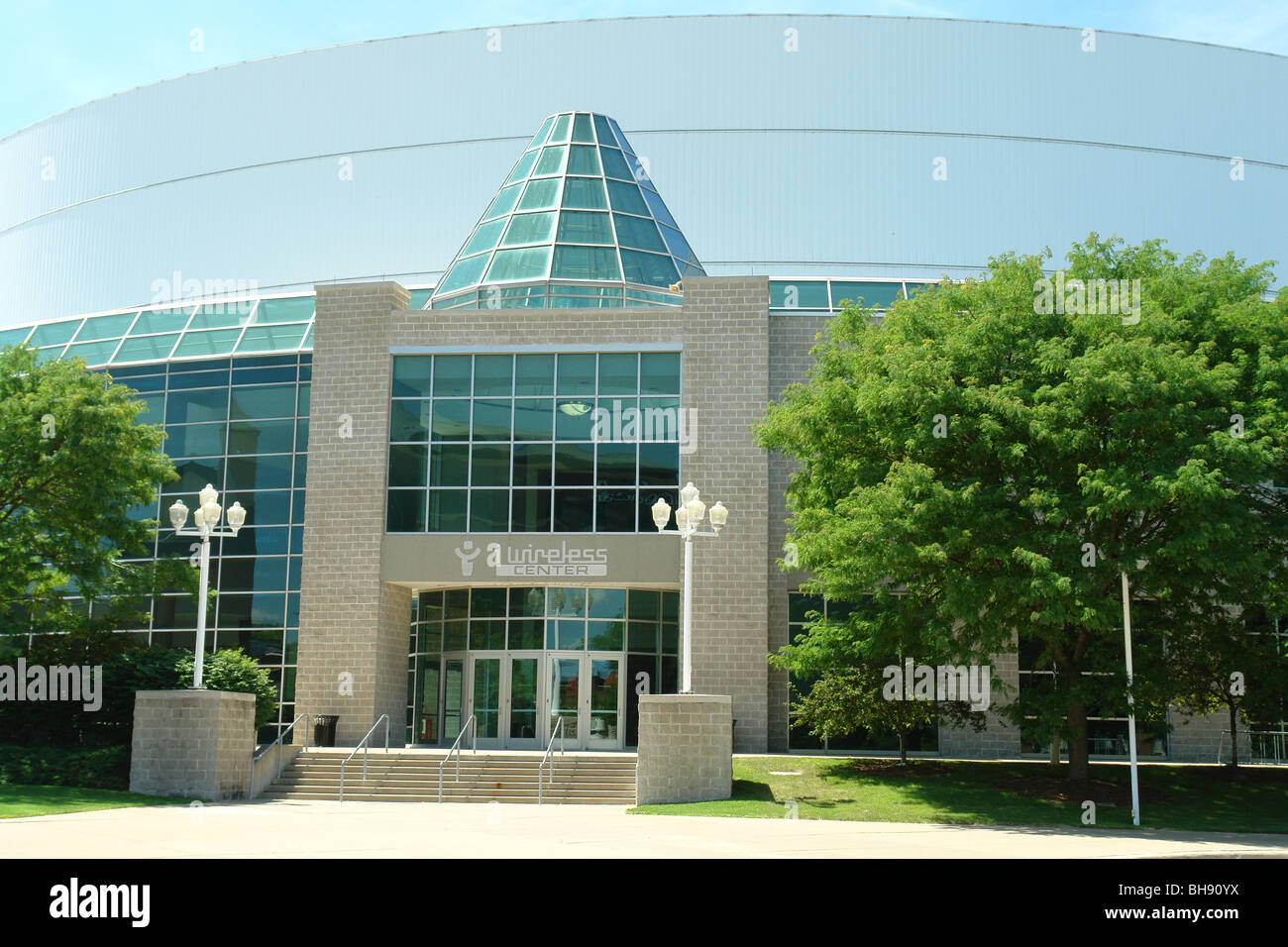 AJD65021, Moline, IL, Illinois, I Wireless Center Stock Photo - Alamy